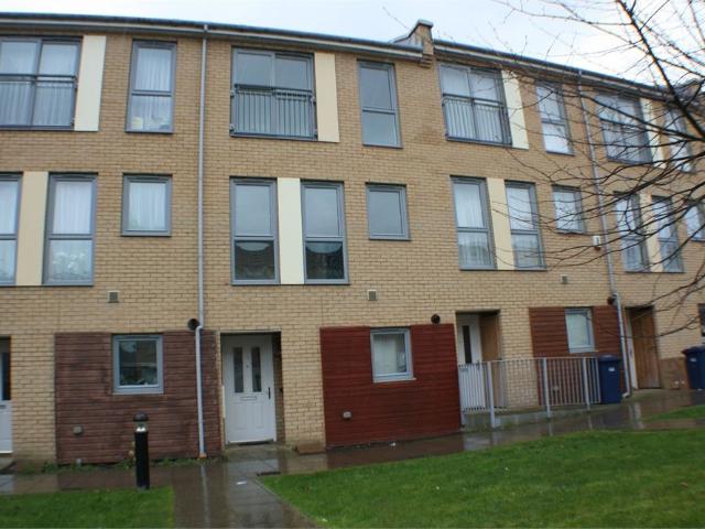 Fortune Avenue, Edgware HA8, 4 bed town house to rent, £2,600 pcm | PrimeLocation