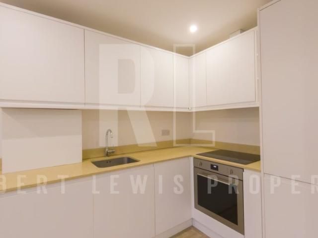 Fortune Green Road, London NW6, 1 bed flat to rent, £1,950 pcm | PrimeLocation