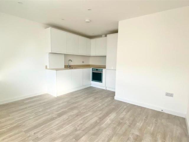 Fortune Green Road, London NW6, 1 bed flat to rent, £1,950 pcm | PrimeLocation