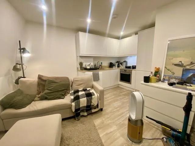 Fortune Green Road, West Hampstead NW6, 1 bed flat to rent, £1,950 pcm | PrimeLocation