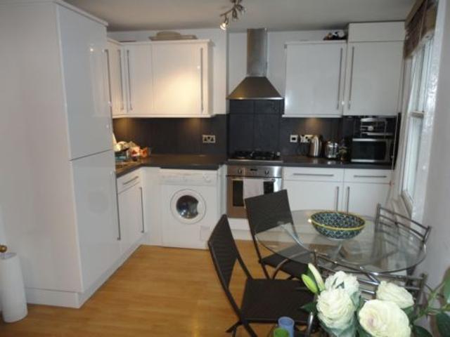 Fortune Green Road, West Hampstead NW6, 1 bed flat to rent, £1,950 pcm | PrimeLocation