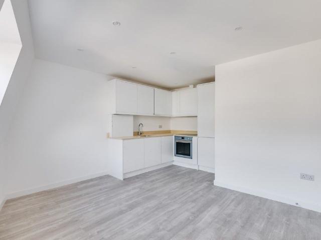 Fortune Green Road, West Hampstead NW6, 1 bed flat to rent, £1,950 pcm | PrimeLocation