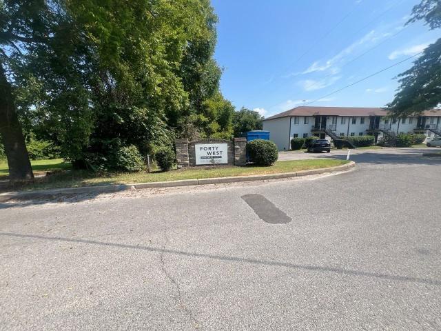 Forty West 1 Bedroom Apartment for Rent at 5700 Leslie Ave, Nashville, TN 37209 Urbandale Nations