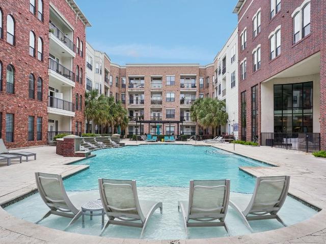 Forum on San Felipe 1 Bedroom Apartment for Rent at 6363 San Felipe St, Houston, TX 77057 Great Uptown