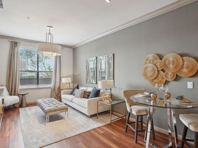 Forum on San Felipe 2 Bedroom Apartment for Rent at 6363 San Felipe St, Houston, TX 77057 Great Uptown