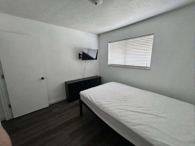 For Housemate: 1BR | 1 shared BA | Available 07 |
