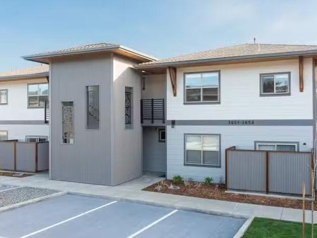 For Lease: 3053 Smith Lane, Fortuna, CA 95540 3053 Smith Ln #.