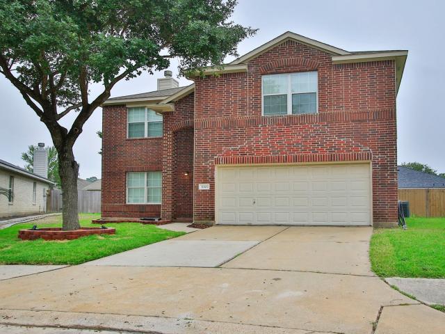 For Lease | 5 Bed, 2.5 Bath | 2,487 Sq Ft | Willow Falls Community |