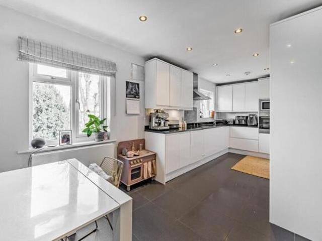 For Sale 4 Bedroom Apartment Barnet Greater London DS99344670