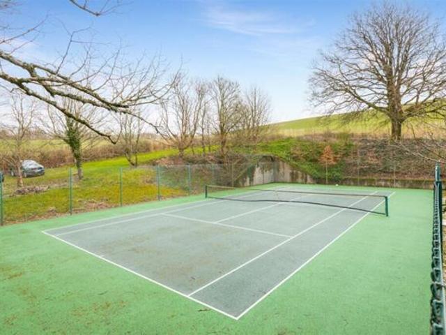 For Sale 4 Bedroom Apartment Devon Devon DS99277764