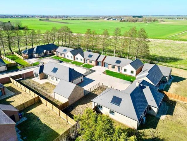 For Sale 4 Bedroom Bungalow Cambridgeshire Cambridgeshire DS101231799