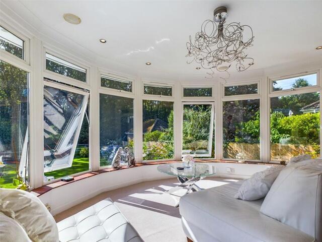 For Sale 4 Bedroom Bungalow Christchurch Dorset DLS100132607