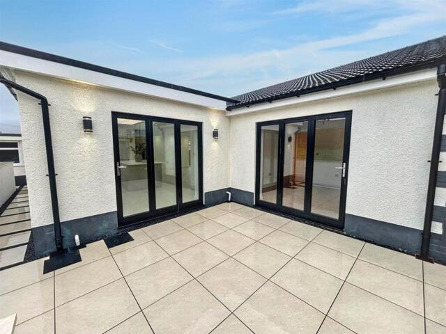 For Sale 4 Bedroom Bungalow Cwmffrwd Cwmffrwd DLS101676707