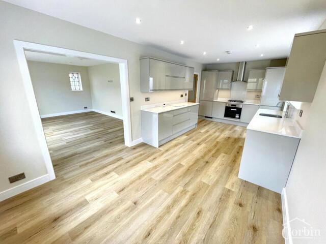 For Sale 4 Bedroom Bungalow Bournemouth Bournemouth DLS101931859