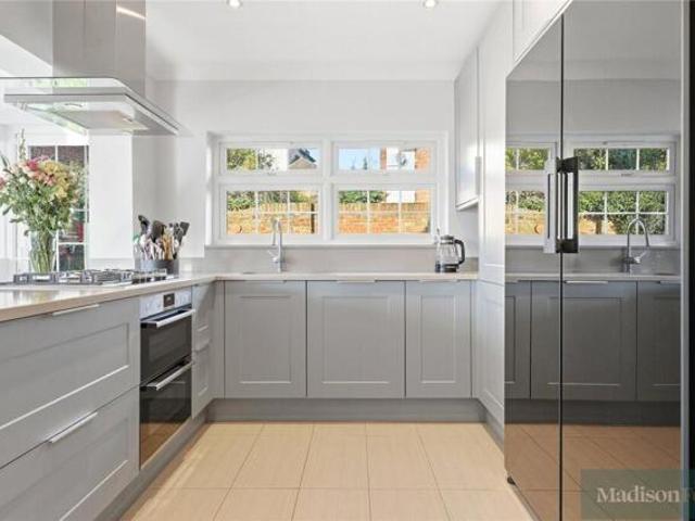 For Sale 4 Bedroom Bungalow Brentwood Essex DS98969114