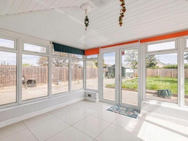 For Sale 4 Bedroom Bungalow Burnham Slough DS101677242