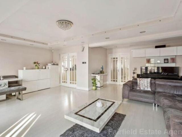 For Sale 4 Bedroom Bungalow Harrow Hertfordshire DS100541275