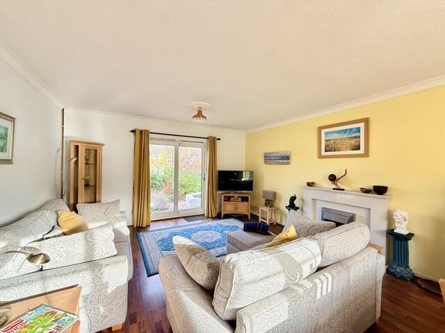 For Sale 4 Bedroom Bungalow Hythe Hampshire DS99236884