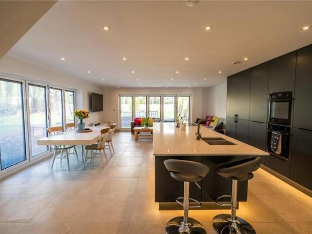 For Sale 4 Bedroom Bungalow Lincolnshire Lincolnshire DLS101777784