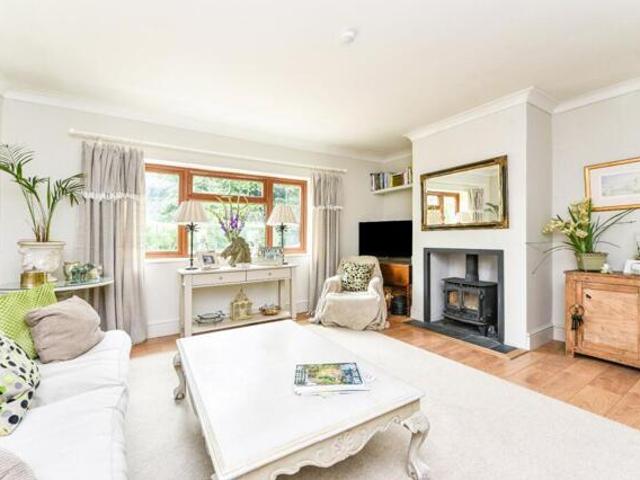 For Sale 4 Bedroom Bungalow Liss Liss DLS101677919