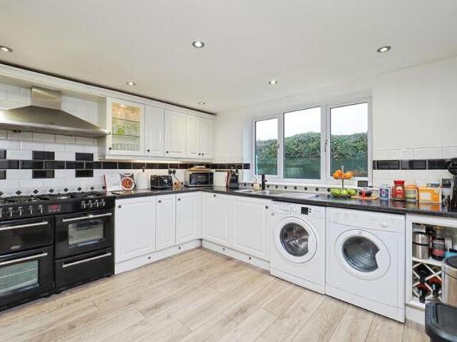 For Sale 4 Bedroom Bungalow Nottingham Nottinghamshire DS101379134