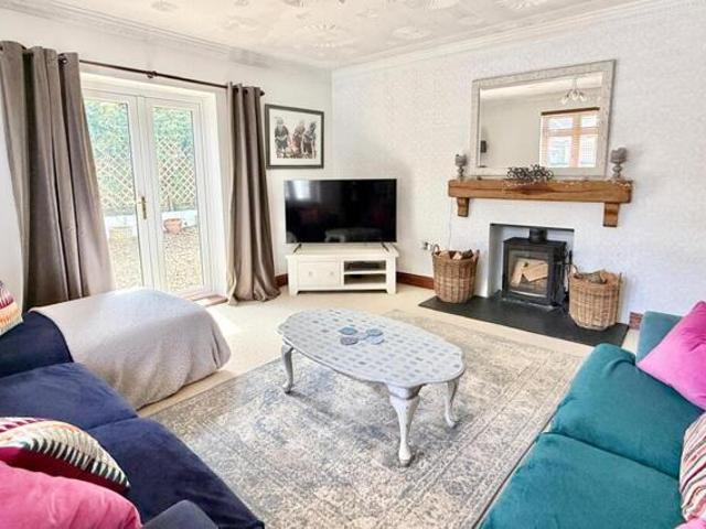 For Sale 4 Bedroom Bungalow St. Ives Hampshire DLS99437269