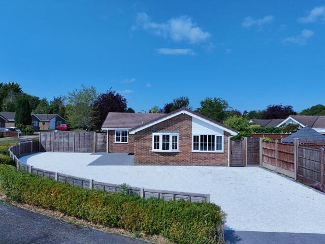 For Sale 4 Bedroom Bungalow Surrey Surrey DLS98612691