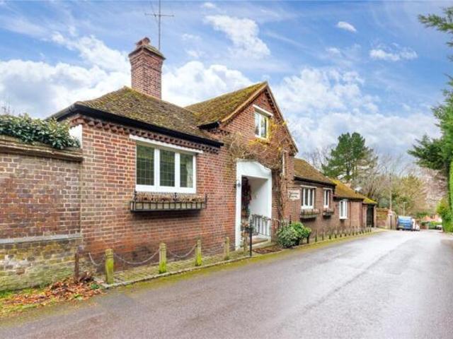 For Sale 4 Bedroom Bungalow Radlett Hertfordshire DLS98404554