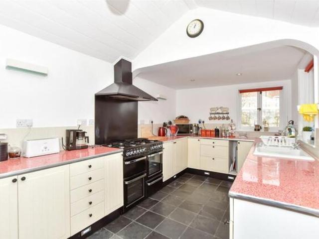 For Sale 4 Bedroom House Cowes Isle Of Wight DLS100988055