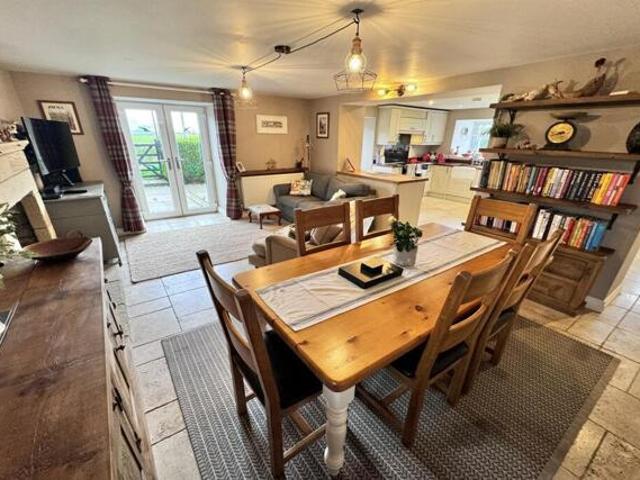For Sale 4 Bedroom House Combs Combs DS100058232