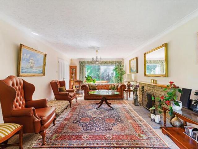 For Sale 4 Bedroom House Caterham Surrey DLS98930269