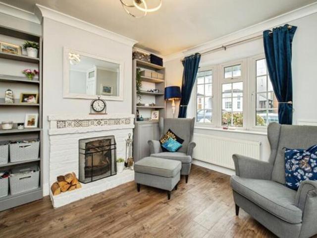 For Sale 4 Bedroom House Camberley Surrey DS100824992