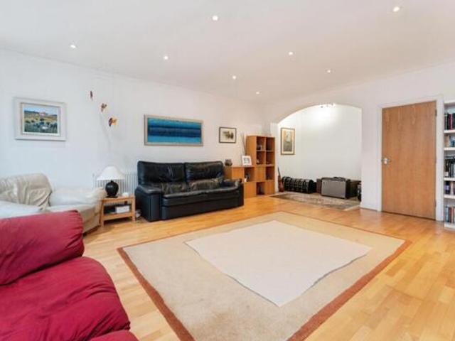 For Sale 4 Bedroom House Cambridge Cambridgeshire DLS99641975
