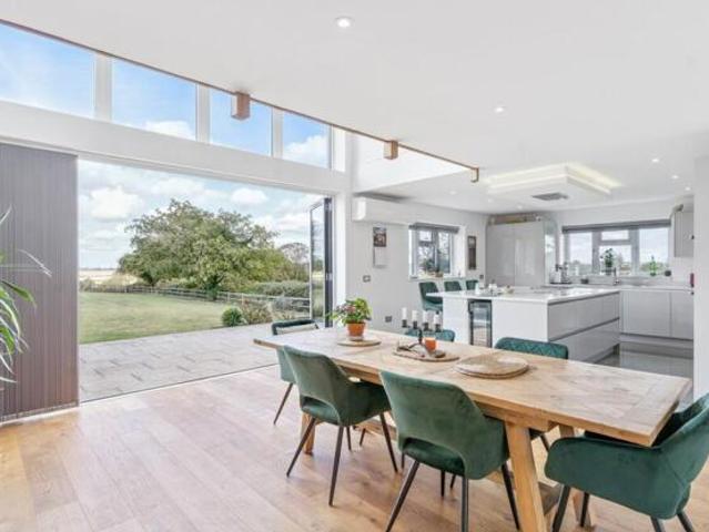 For Sale 4 Bedroom House Cambridgeshire Cambridgeshire DLS98386864