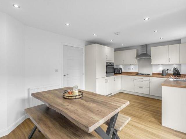 For Sale 4 Bedroom House Carlton East Riding Of Yorkshire DS100224201
