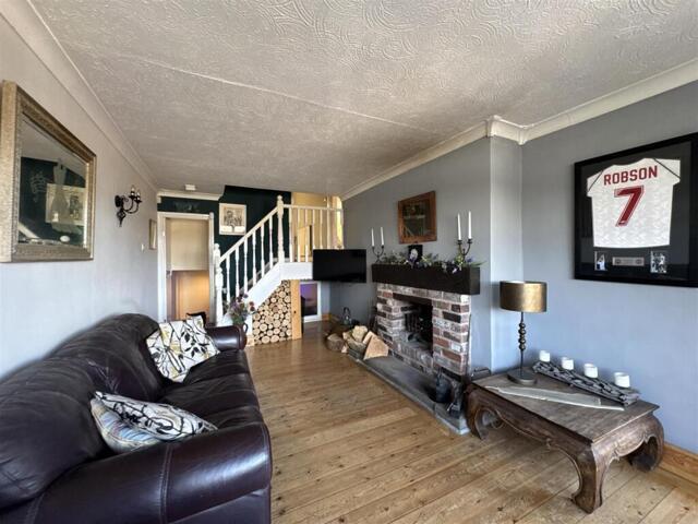 For Sale 4 Bedroom House Carrbrook Carrbrook DS98801090