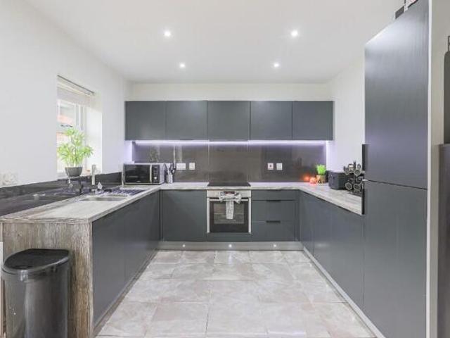 For Sale 4 Bedroom House Castleford Wakefield DLS98434465