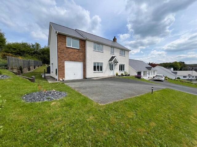 For Sale 4 Bedroom House Ceredigion Ceredigion DLS101168663