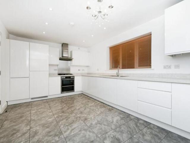 For Sale 4 Bedroom House Chelmsford Essex DLS100881488
