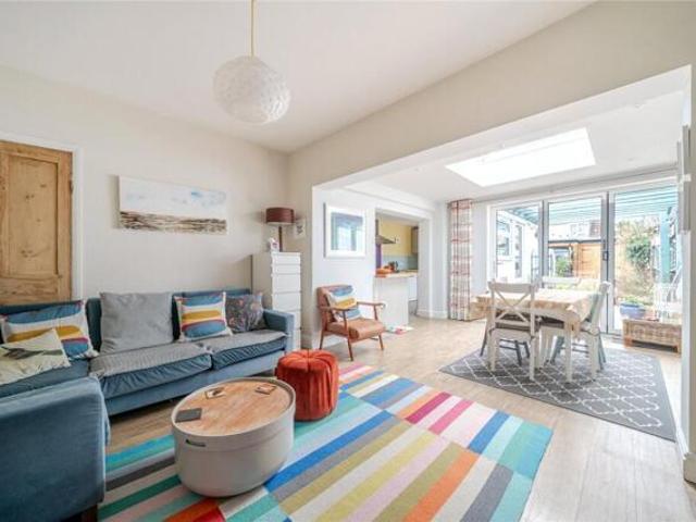 For Sale 4 Bedroom House Cheltenham Gloucestershire DLS101025762