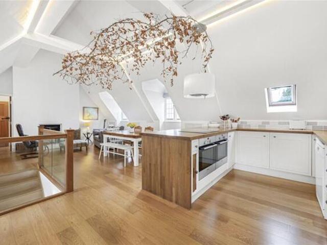 For Sale 4 Bedroom House Cheltenham Gloucestershire DLS89044381