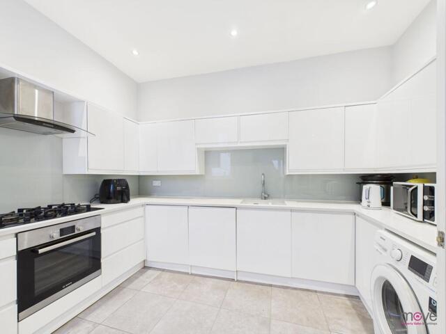 For Sale 4 Bedroom House Cheltenham Gloucestershire DLS99029347