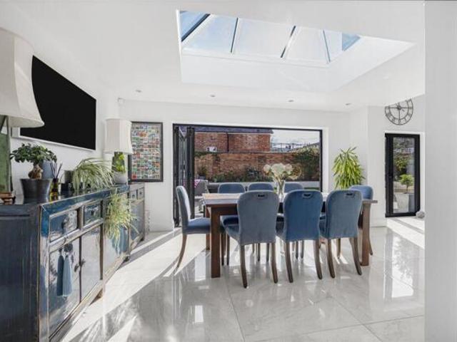 For Sale 4 Bedroom House Cheltenham Gloucestershire DS101931565