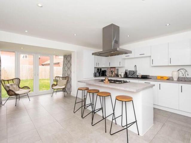 For Sale 4 Bedroom House Chesterfield Derbyshire DLS100881433