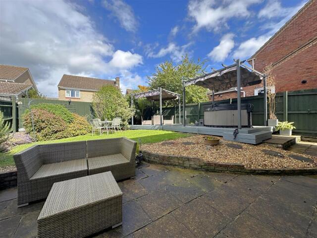 For Sale 4 Bedroom House Chippenham Wiltshire DLS98377562