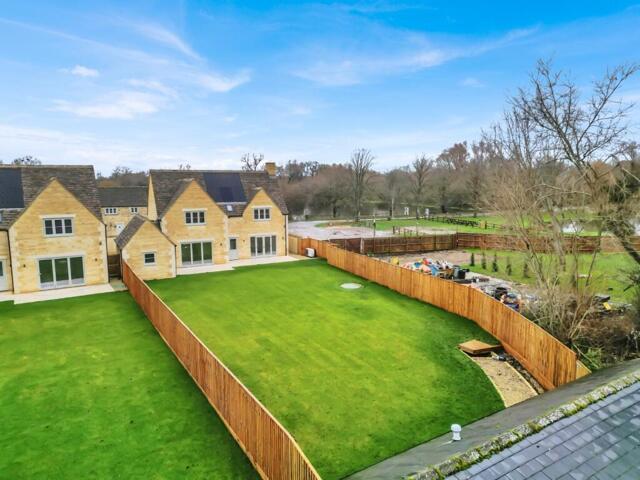 For Sale 4 Bedroom House Cirencester Gloucestershire DS101677717