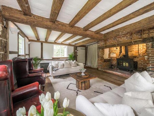 For Sale 4 Bedroom House Cranleigh Surrey DS99608549