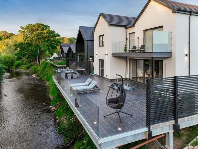 For Sale 4 Bedroom House Crossford Crossford DLS99054718