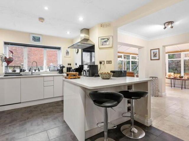 For Sale 4 Bedroom House Crowle Crowle DLS98477105