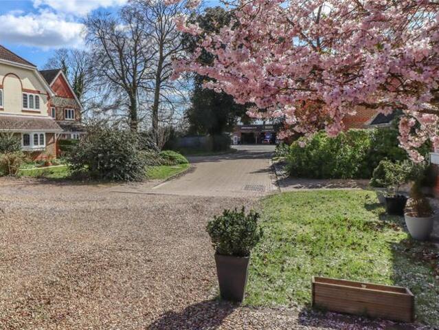 For Sale 4 Bedroom House Andover Hampshire DLS101351925
